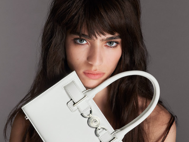 ヴェルサーチェがブランド最大級のポップアップストアをオープンneol.jp | neol.jp